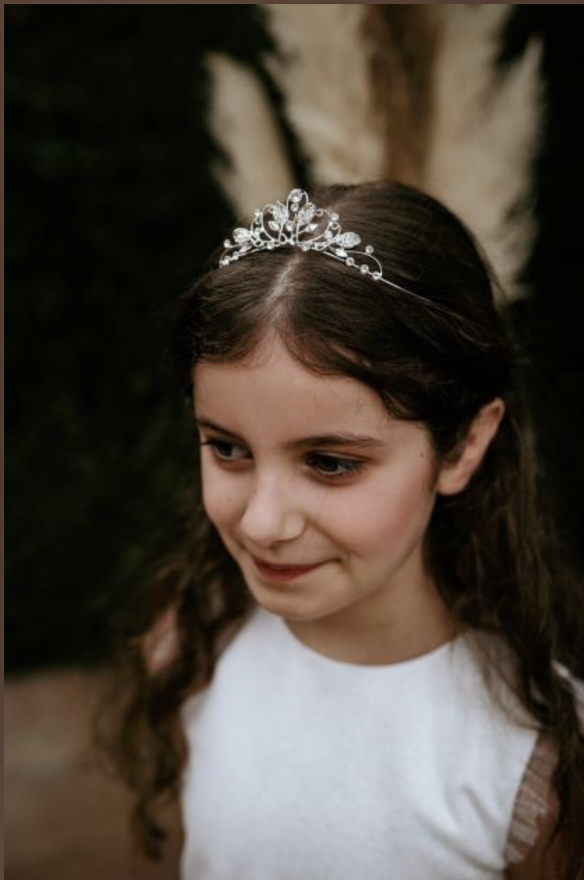 EM2369 – ELLIOTT CHAMBERS